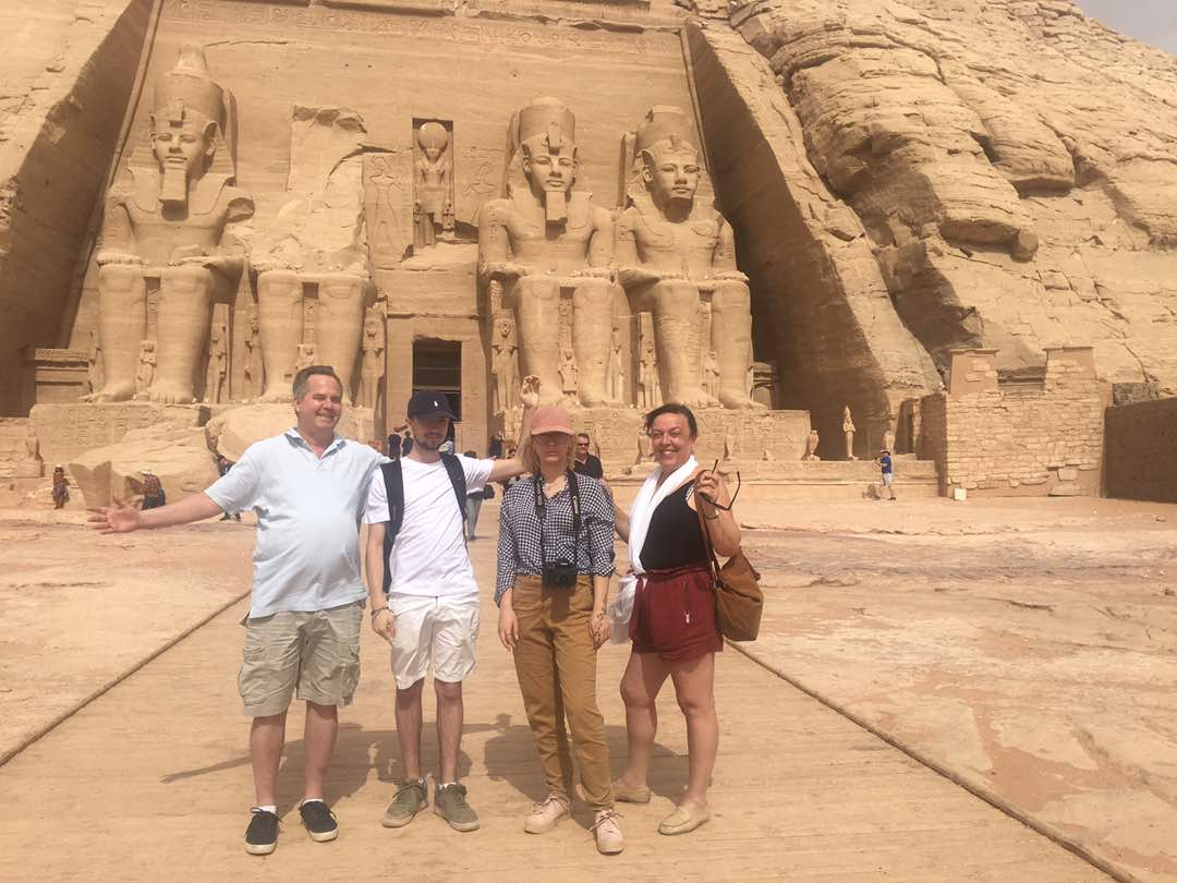 Gita di un giorno ad Abu Simbel da Assuan in pullman | Viaggio di Luxor e Assuan