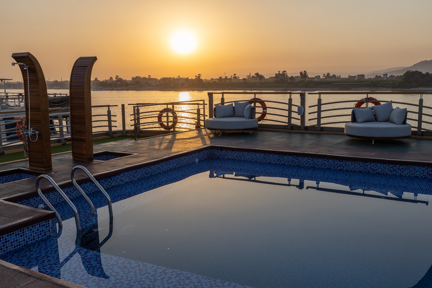 Nebu Nile Cruise - Luxury Nile River Cruise